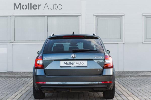 Skoda Octavia 2020 Ventspils vietnē Pelēks Skoda Octavia 2020 Ventspils, ar dzinēja tilpumu 2.00 L un nobraukumu 195 tūkst. km par 13450 €, foto 5 vietnē AUTOMOTO.COM.LV