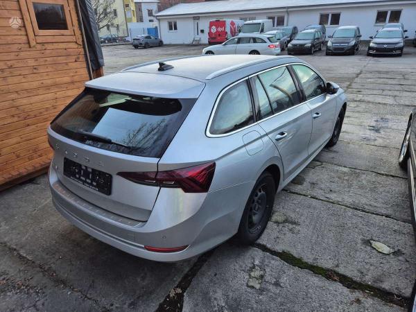 Grey Skoda Octavia 2021 in Kaunas, with an engine capacity of 1.97 L and mileage of 142 thousand km for 10500 €, photo 3 on AUTOMOTO.COM.LV