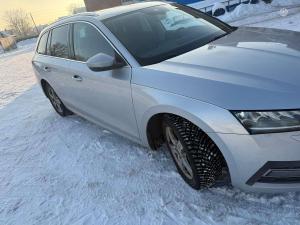 Grey Skoda Octavia 2021 in Klaipeda, with an engine capacity of 1.97 L and mileage of 187 thousand km for 16940 €, photo 4 on AUTOMOTO.COM.LV