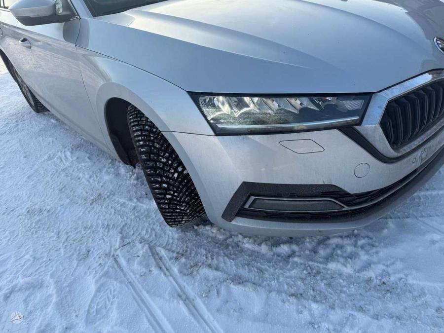 Grey Skoda Octavia 2021 in Klaipeda, with an engine capacity of 1.97 L and mileage of 187 thousand km for 16940 €, photo 6 on AUTOMOTO.COM.LV