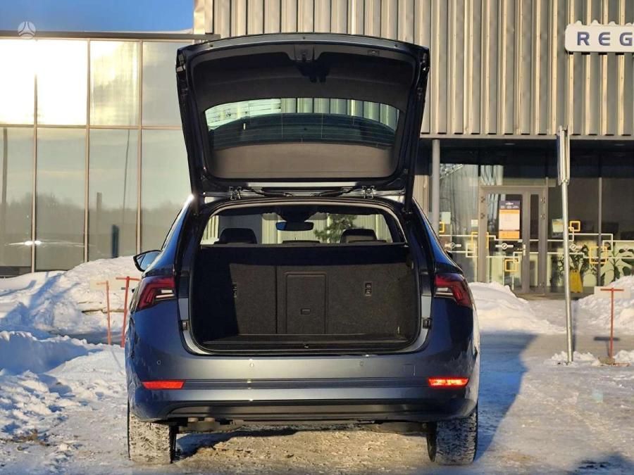 Grey Skoda Octavia 2021 in Siauliai, with an engine capacity of 1.40 L and mileage of 137 thousand km for 16700 €, photo 8 on AUTOMOTO.COM.LV
