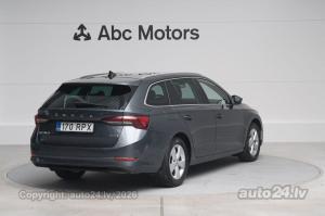Pelēks Skoda Octavia 2021 Tallina, ar dzinēja tilpumu 1.00 L un nobraukumu 85 tūkst. km par 16990 €, foto 4 vietnē AUTOMOTO.COM.LV