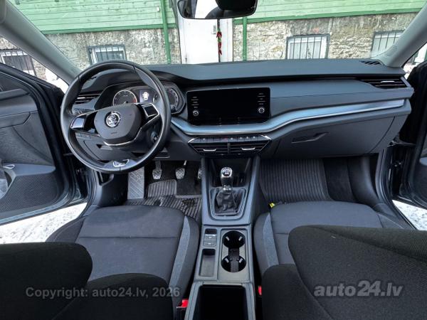 Pelēks Skoda Octavia 2021 Tallina, ar dzinēja tilpumu 1.00 L un nobraukumu 50 tūkst. km par 17500 €, foto 9 vietnē AUTOMOTO.COM.LV