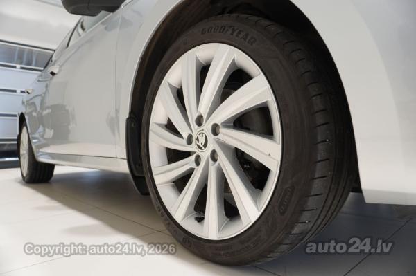 Pelēks Skoda Octavia 2021 Tallina, ar dzinēja tilpumu 2.00 L un nobraukumu 119 tūkst. km par 20500 €, foto 5 vietnē AUTOMOTO.COM.LV