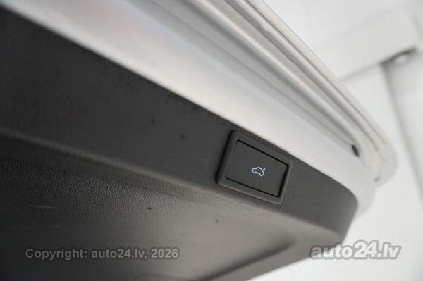 Pelēks Skoda Octavia 2021 Tallina, ar dzinēja tilpumu 2.00 L un nobraukumu 119 tūkst. km par 20500 €, foto 8 vietnē AUTOMOTO.COM.LV