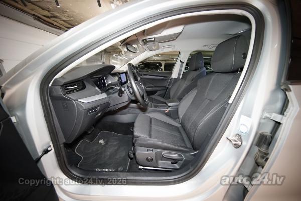 Pelēks Skoda Octavia 2021 Tallina, ar dzinēja tilpumu 2.00 L un nobraukumu 125 tūkst. km par 16990 €, foto 10 vietnē AUTOMOTO.COM.LV