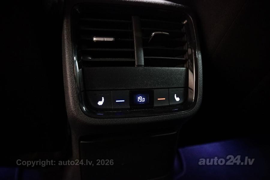 Grey Skoda Octavia 2021 in Tallinn, with an engine capacity of 2.00 L and mileage of 125 thousand km for 16990 €, photo 25 on AUTOMOTO.COM.LV