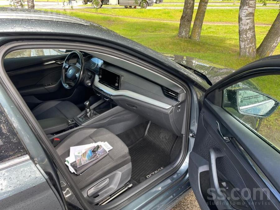 Pelēks Skoda Octavia 2021 Rīga, ar dzinēja tilpumu 1.50 L un nobraukumu 114 tūkst. km par 13690 €, foto 13 vietnē AUTOMOTO.COM.LV