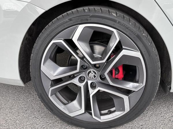 Grey Skoda Octavia 2021 in Kaunas, with an engine capacity of 2.00 L and mileage of 155 thousand km for 22500 €, photo 8 on AUTOMOTO.COM.LV