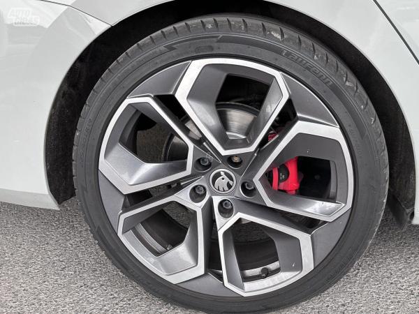 Pelēks Skoda Octavia 2021 Kauņa, ar dzinēja tilpumu 2.00 L un nobraukumu 167 tūkst. km par 21900 €, foto 6 vietnē AUTOMOTO.COM.LV