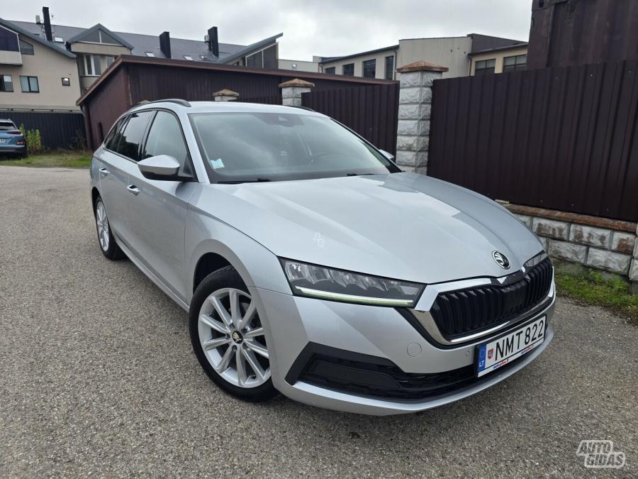 Grey Skoda Octavia 2021 in Kaunas, with an engine capacity of 2.00 L and mileage of 241 thousand km for 12200 €, photo 1 on AUTOMOTO.COM.LV