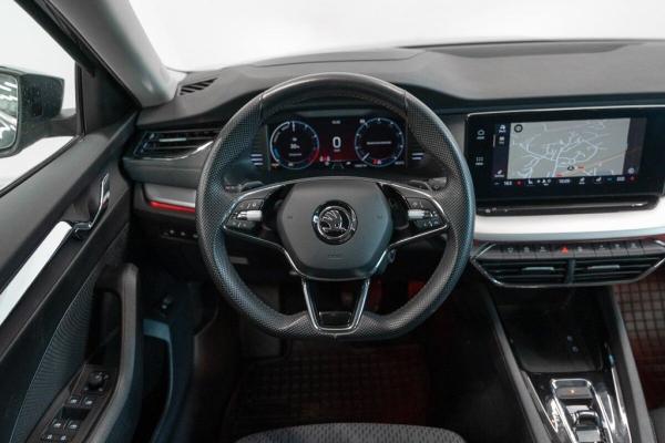 Pelēks Skoda Octavia 2021 Viļņa, ar dzinēja tilpumu 1.40 L un nobraukumu 136 tūkst. km par 19500 €, foto 9 vietnē AUTOMOTO.COM.LV
