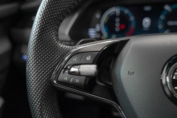 Pelēks Skoda Octavia 2021 Viļņa, ar dzinēja tilpumu 1.40 L un nobraukumu 136 tūkst. km par 19500 €, foto 10 vietnē AUTOMOTO.COM.LV