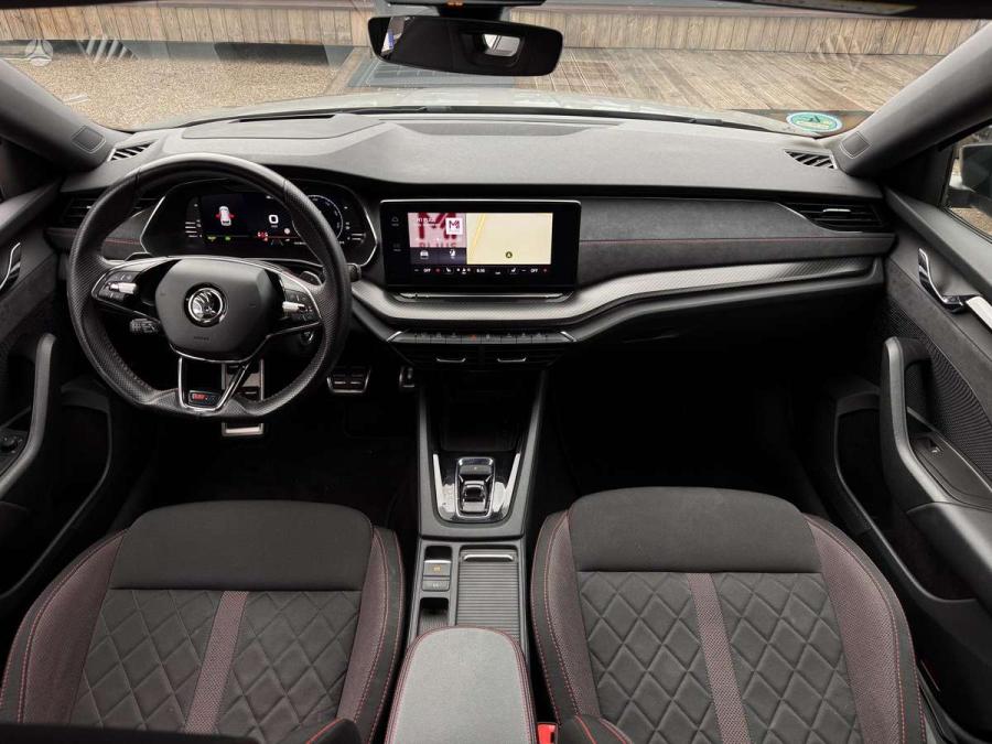 Grey Skoda Octavia 2021 in Vilnius, with an engine capacity of 1.40 L and mileage of 154 thousand km for 20450 €, photo 14 on AUTOMOTO.COM.LV