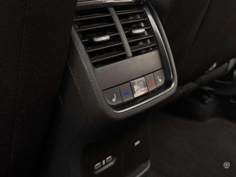 Grey Skoda Octavia 2021 in Vilnius, with an engine capacity of 1.40 L and mileage of 154 thousand km for 20450 €, photo 31 on AUTOMOTO.COM.LV