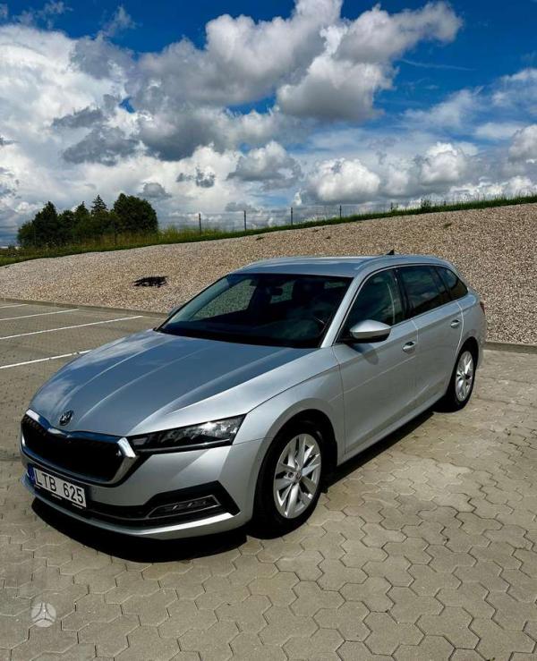 Grey Skoda Octavia 2021 in Kaunas, with an engine capacity of 1.97 L and mileage of 111 thousand km for 15450 €, photo 1 on AUTOMOTO.COM.LV