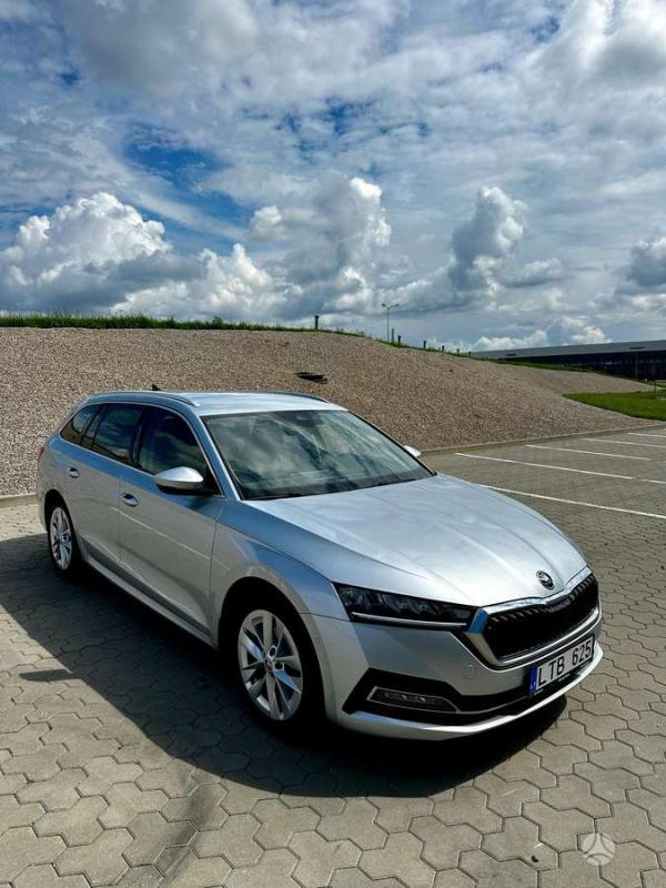 Grey Skoda Octavia 2021 in Kaunas, with an engine capacity of 1.97 L and mileage of 111 thousand km for 15450 €, photo 2 on AUTOMOTO.COM.LV