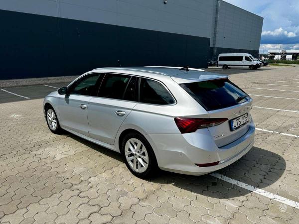 Grey Skoda Octavia 2021 in Kaunas, with an engine capacity of 1.97 L and mileage of 111 thousand km for 15450 €, photo 6 on AUTOMOTO.COM.LV