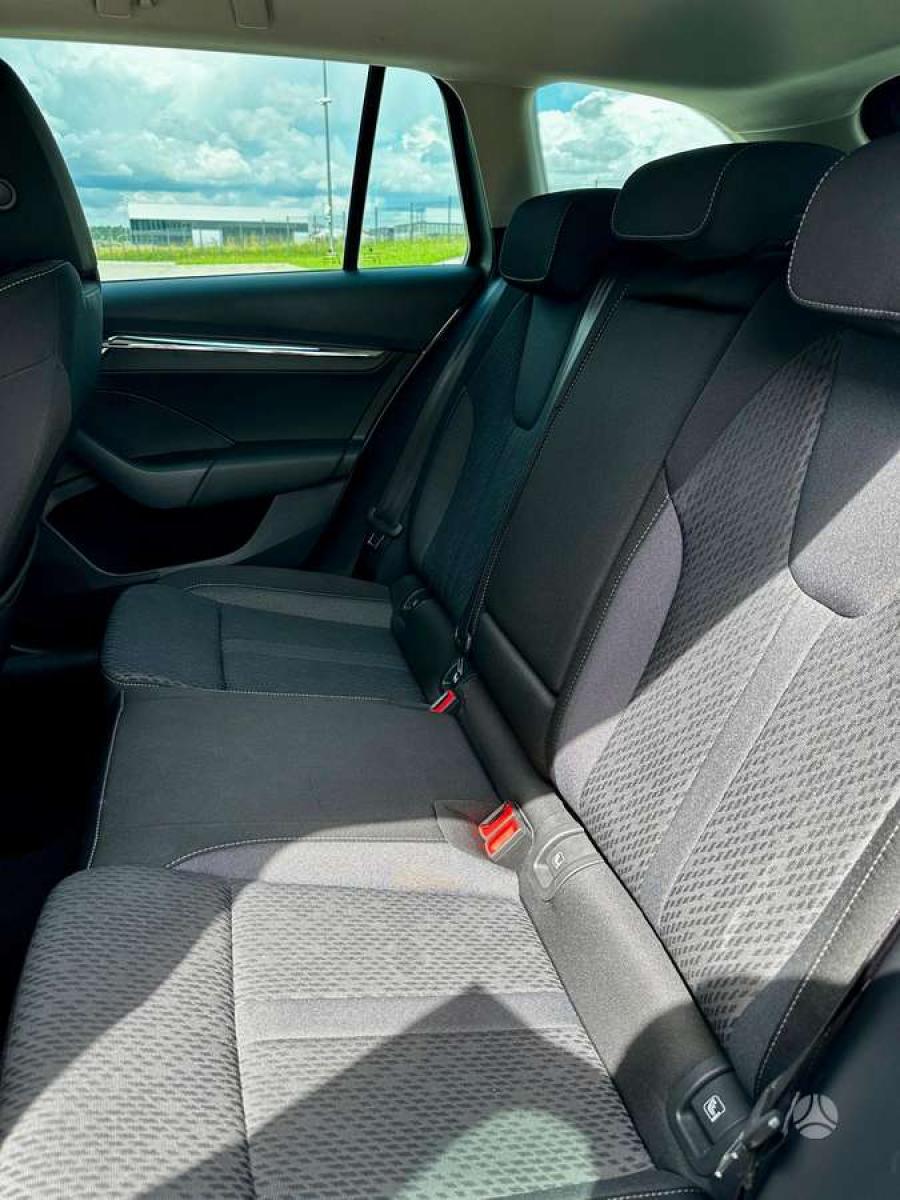 Pelēks Skoda Octavia 2021 Kauņa, ar dzinēja tilpumu 1.97 L un nobraukumu 111 tūkst. km par 15450 €, foto 16 vietnē AUTOMOTO.COM.LV