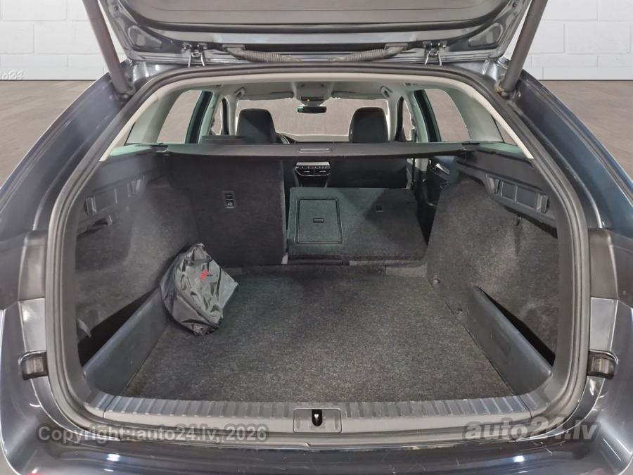 Grey Skoda Octavia 2021 in Tallinn, with an engine capacity of 1.00 L and mileage of 89 thousand km for 16490 €, photo 11 on AUTOMOTO.COM.LV