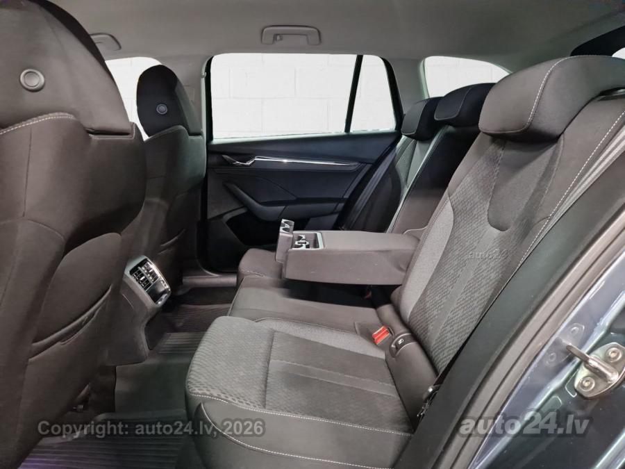 Grey Skoda Octavia 2021 in Tallinn, with an engine capacity of 1.00 L and mileage of 89 thousand km for 16490 €, photo 20 on AUTOMOTO.COM.LV