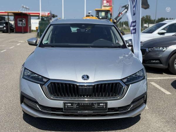 Grey Skoda Octavia 2021 in Vilnius, with an engine capacity of 1.40 L and mileage of 162 thousand km for 15500 €, photo 4 on AUTOMOTO.COM.LV