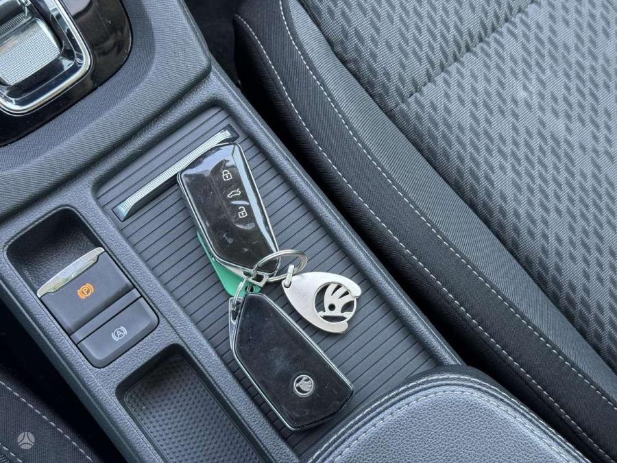Pelēks Skoda Octavia 2021 Viļņa, ar dzinēja tilpumu 1.40 L un nobraukumu 162 tūkst. km par 15500 €, foto 31 vietnē AUTOMOTO.COM.LV