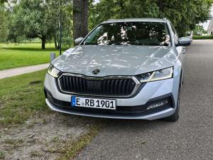 Grey Skoda Octavia 2021 in Utena, with an engine capacity of 1.97 L and mileage of 212 thousand km for 14800 €, photo 5 on AUTOMOTO.COM.LV