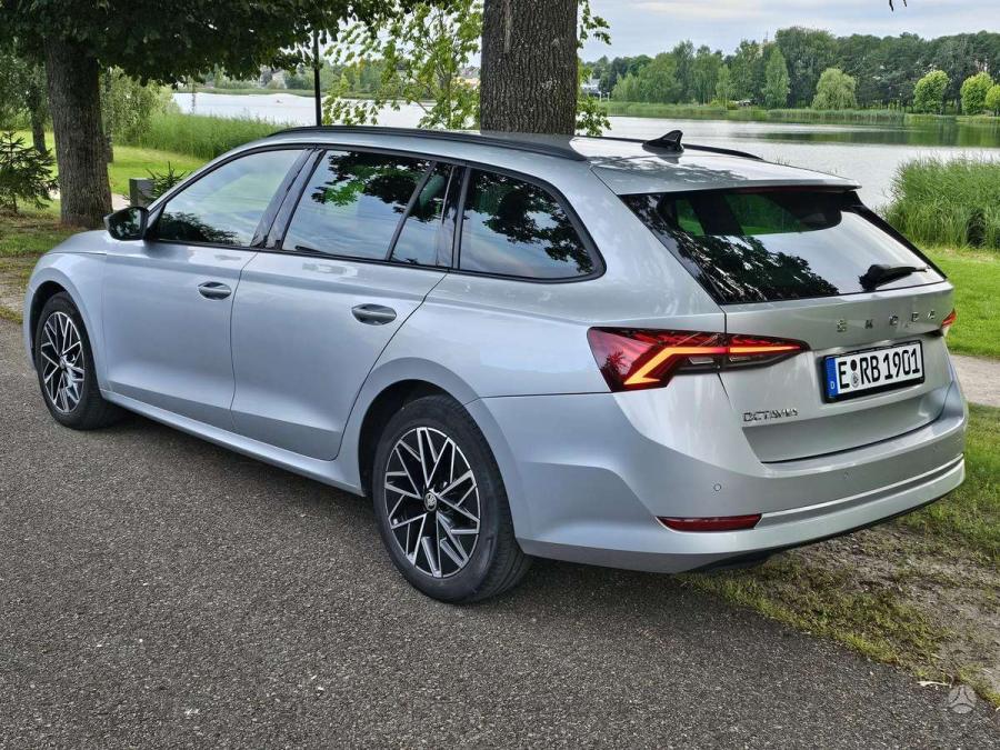 Grey Skoda Octavia 2021 in Utena, with an engine capacity of 1.97 L and mileage of 212 thousand km for 14800 €, photo 8 on AUTOMOTO.COM.LV