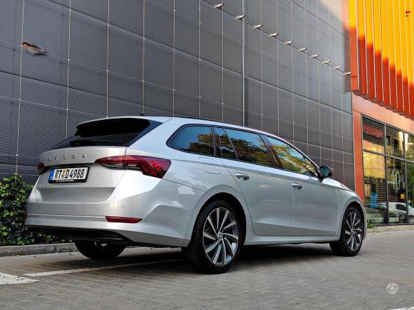 Grey Skoda Octavia 2021 in Klaipeda, with an engine capacity of 2.00 L and mileage of 260 thousand km for 14999 €, photo 5 on AUTOMOTO.COM.LV