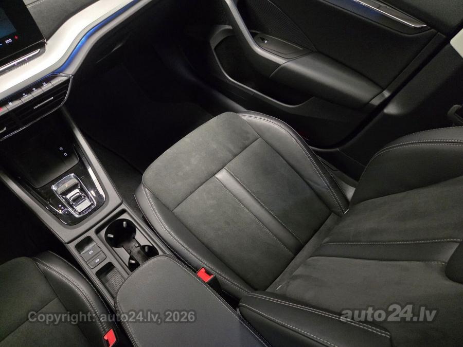 Pelēks Skoda Octavia 2021 Tallina, ar dzinēja tilpumu 1.50 L un nobraukumu 95 tūkst. km par 16490 €, foto 17 vietnē AUTOMOTO.COM.LV
