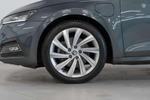 Pelēks Skoda Octavia 2021 Viļņa, ar dzinēja tilpumu 1.40 L un nobraukumu 136 tūkst. km par 19200 €, foto 25 vietnē AUTOMOTO.COM.LV