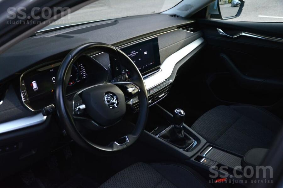 Grey Skoda Octavia 2021 in Riga, with an engine capacity of 1.50 L and mileage of 75 thousand km for 18100 €, photo 10 on AUTOMOTO.COM.LV