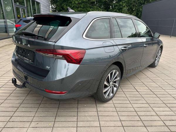 Grey Skoda Octavia 2021 in Kaunas, with an engine capacity of 1.40 L and mileage of 161 thousand km for 16300 €, photo 4 on AUTOMOTO.COM.LV