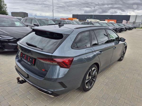 Grey Skoda Octavia 2021 in Siauliai, with an engine capacity of 1.97 L and mileage of 171 thousand km for 23900 €, photo 3 on AUTOMOTO.COM.LV