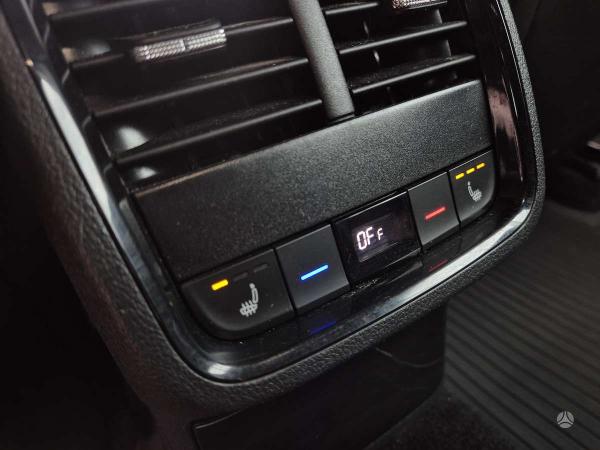 Grey Skoda Octavia 2021 in Siauliai, with an engine capacity of 1.97 L and mileage of 171 thousand km for 23900 €, photo 8 on AUTOMOTO.COM.LV