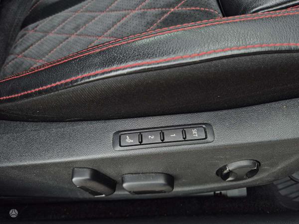 Grey Skoda Octavia 2021 in Siauliai, with an engine capacity of 1.97 L and mileage of 171 thousand km for 23900 €, photo 10 on AUTOMOTO.COM.LV