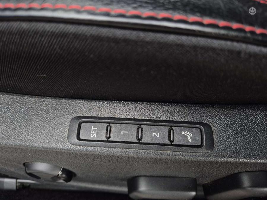 Grey Skoda Octavia 2021 in Siauliai, with an engine capacity of 1.97 L and mileage of 171 thousand km for 23900 €, photo 13 on AUTOMOTO.COM.LV