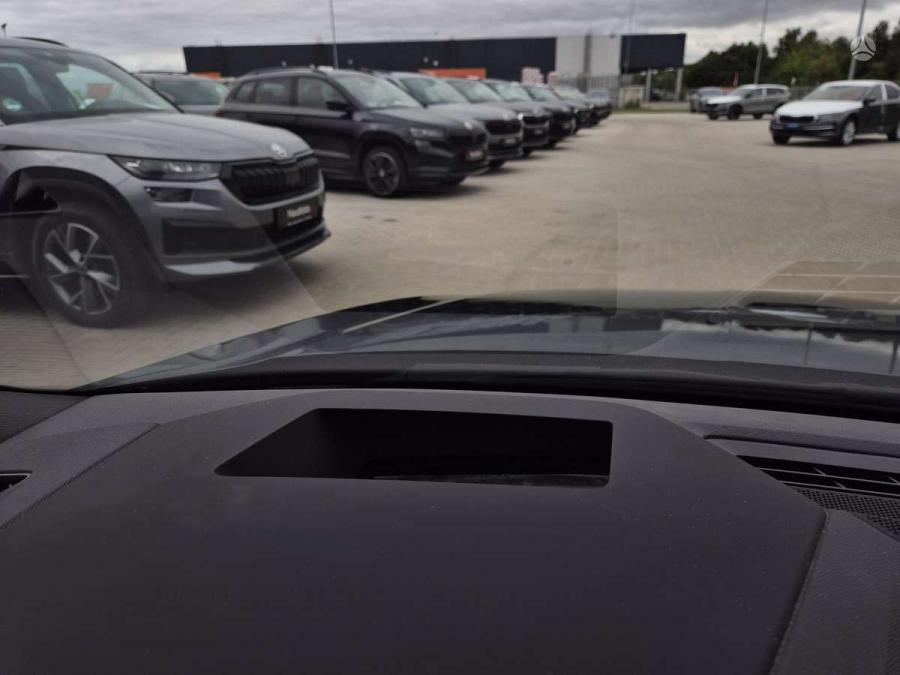 Grey Skoda Octavia 2021 in Siauliai, with an engine capacity of 1.97 L and mileage of 171 thousand km for 23900 €, photo 34 on AUTOMOTO.COM.LV