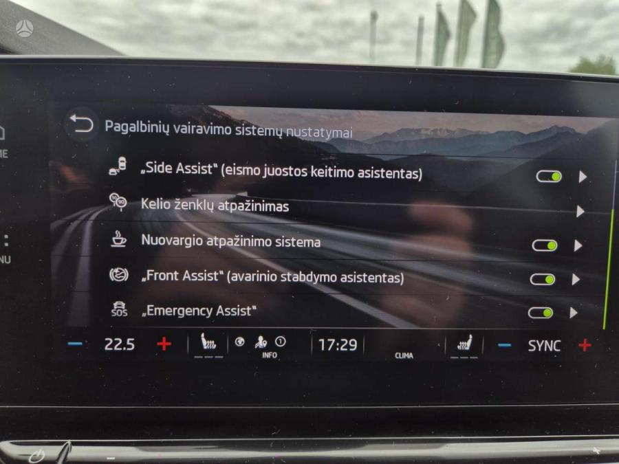 Grey Skoda Octavia 2021 in Siauliai, with an engine capacity of 1.97 L and mileage of 171 thousand km for 23900 €, photo 39 on AUTOMOTO.COM.LV