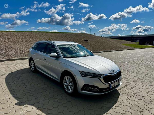 Grey Skoda Octavia 2021 in Kaunas, with an engine capacity of 1.97 L and mileage of 119 thousand km for 15900 €, photo 3 on AUTOMOTO.COM.LV