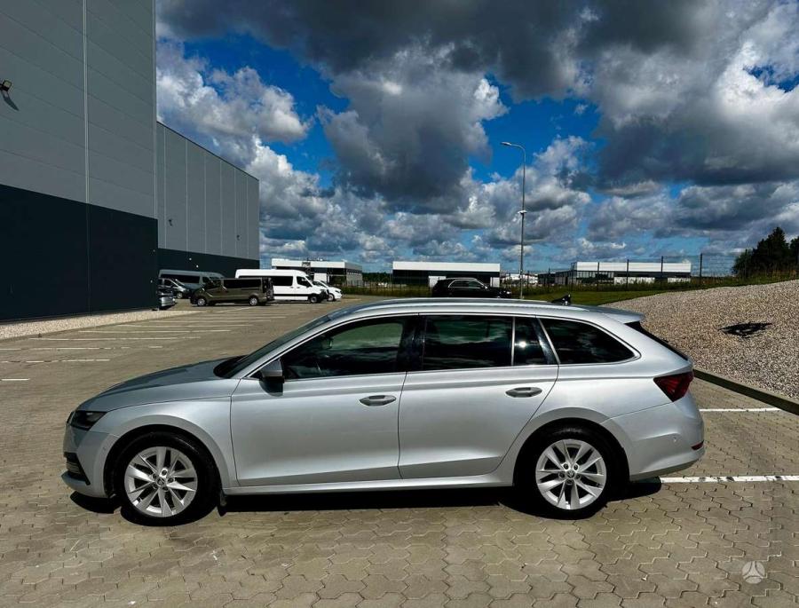 Grey Skoda Octavia 2021 in Kaunas, with an engine capacity of 1.97 L and mileage of 119 thousand km for 15900 €, photo 8 on AUTOMOTO.COM.LV