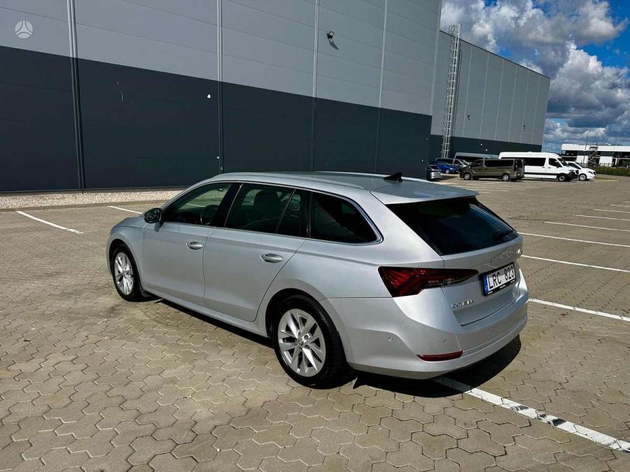 Grey Skoda Octavia 2021 in Kaunas, with an engine capacity of 1.97 L and mileage of 119 thousand km for 15900 €, photo 9 on AUTOMOTO.COM.LV