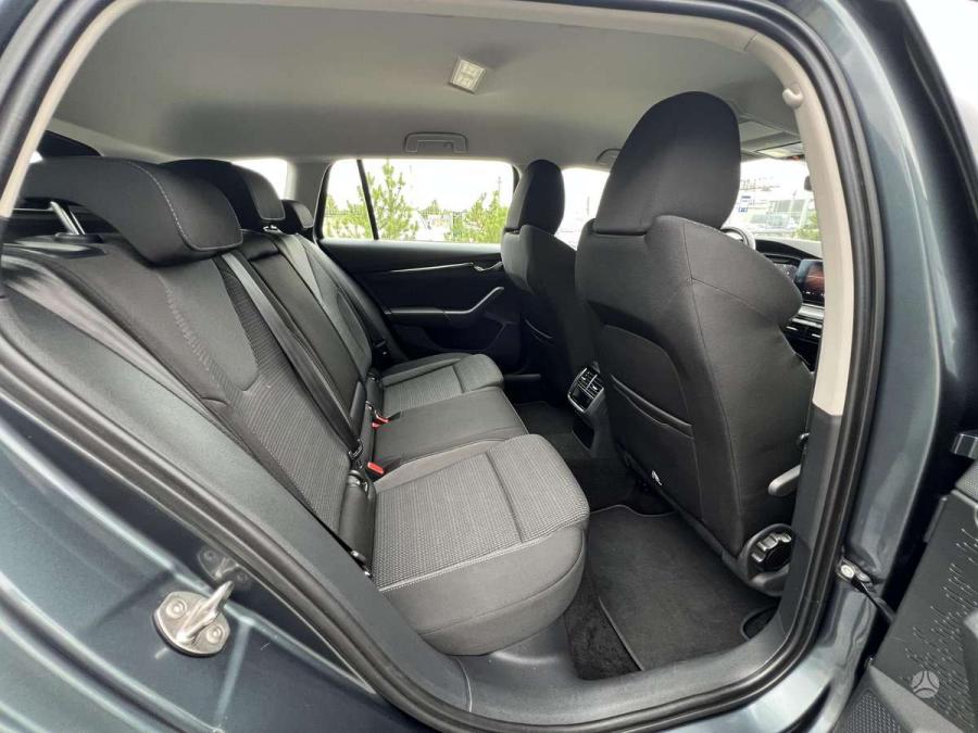 Grey Skoda Octavia 2021 in Siauliai, with an engine capacity of 1.97 L and mileage of 138 thousand km for 15300 €, photo 23 on AUTOMOTO.COM.LV