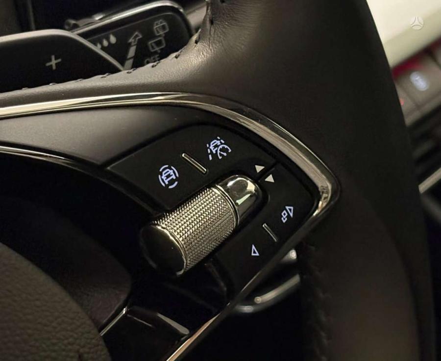 Pelēks Skoda Octavia 2021 Marijampole, ar dzinēja tilpumu 1.97 L un nobraukumu 206 tūkst. km par 15650 €, foto 18 vietnē AUTOMOTO.COM.LV