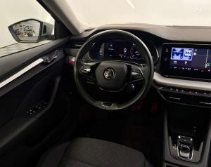 Pelēks Skoda Octavia 2021 Marijampole, ar dzinēja tilpumu 1.97 L un nobraukumu 206 tūkst. km par 15650 €, foto 24 vietnē AUTOMOTO.COM.LV