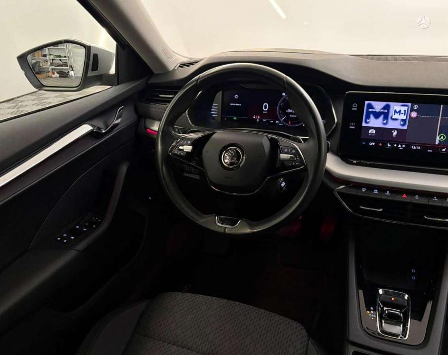 Pelēks Skoda Octavia 2021 Marijampole, ar dzinēja tilpumu 1.97 L un nobraukumu 206 tūkst. km par 15650 €, foto 24 vietnē AUTOMOTO.COM.LV