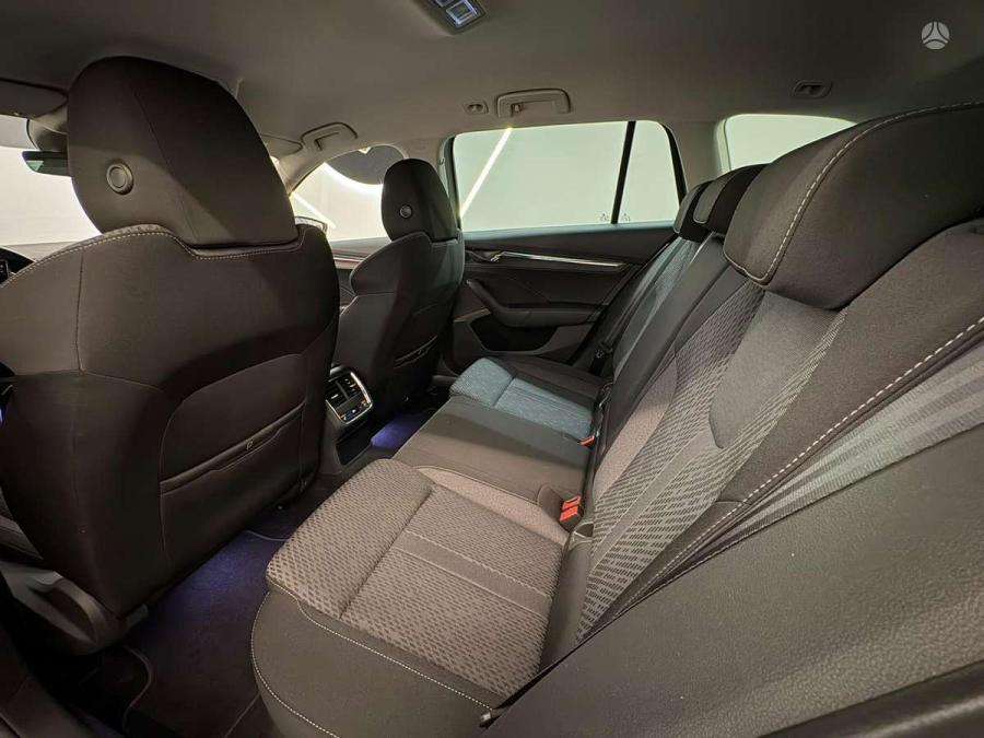 Pelēks Skoda Octavia 2021 Marijampole, ar dzinēja tilpumu 1.97 L un nobraukumu 206 tūkst. km par 15650 €, foto 26 vietnē AUTOMOTO.COM.LV