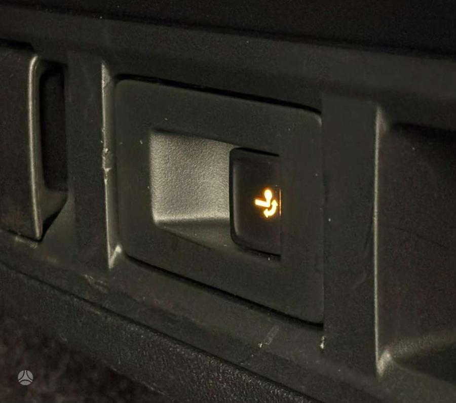 Pelēks Skoda Octavia 2021 Marijampole, ar dzinēja tilpumu 1.97 L un nobraukumu 206 tūkst. km par 15650 €, foto 35 vietnē AUTOMOTO.COM.LV