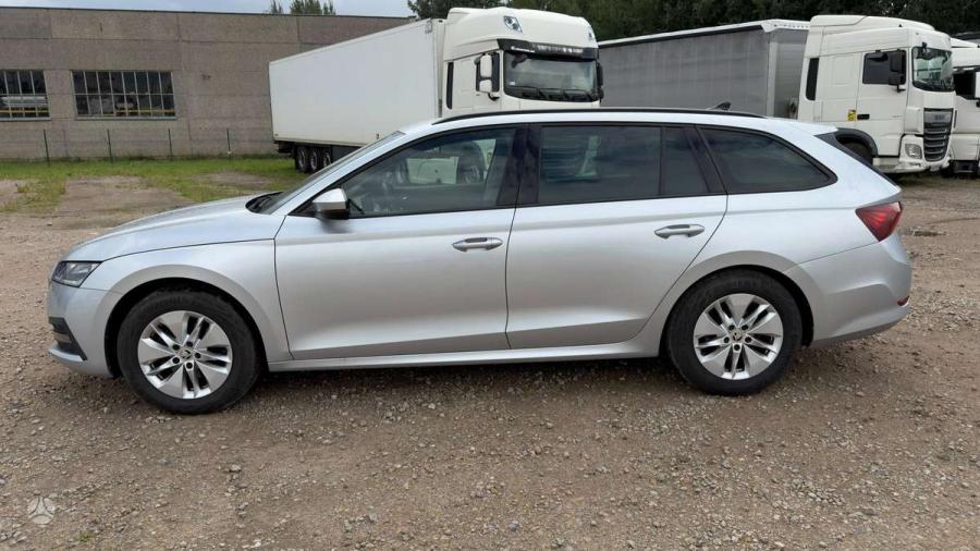 Grey Skoda Octavia 2021 in Kaunas, with an engine capacity of 1.97 L and mileage of 116 thousand km for 14702 €, photo 5 on AUTOMOTO.COM.LV